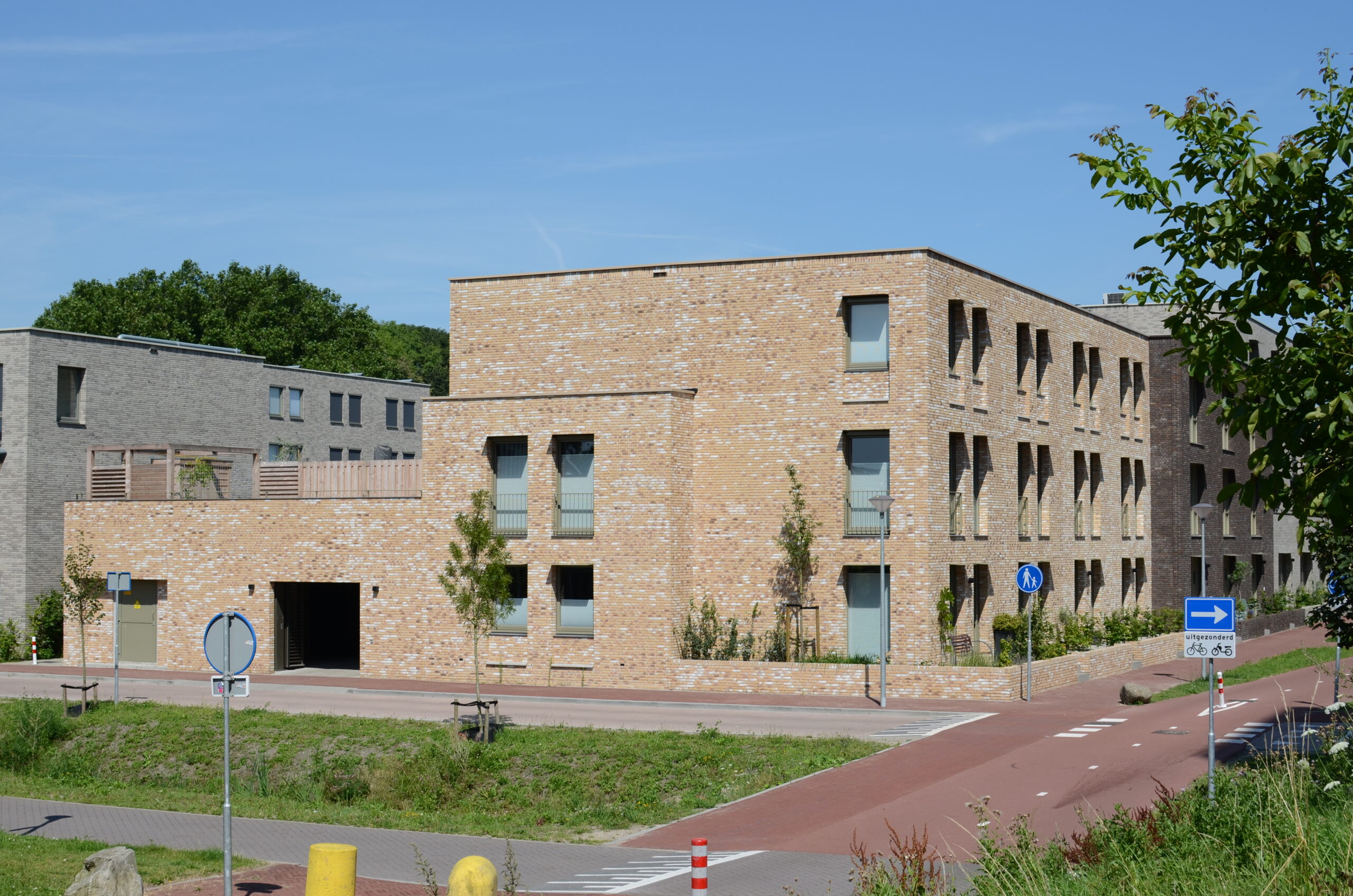 Volop laadgemak met tien Zaptec Pro’s voor een VvE in Woerden ...